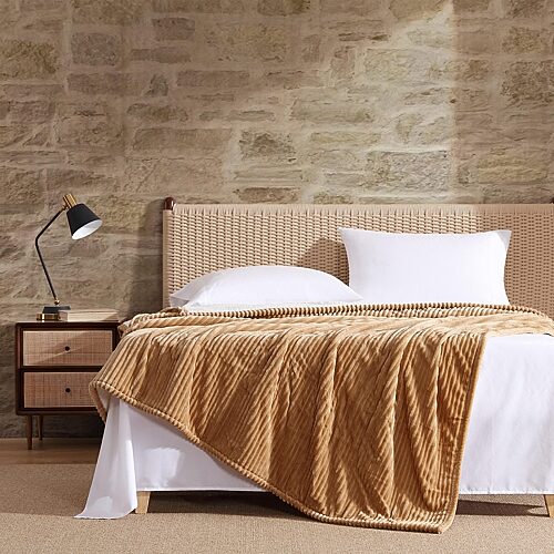 Click here for Eddie Bauer Mountain Valley Heated Midweight Blank... prices