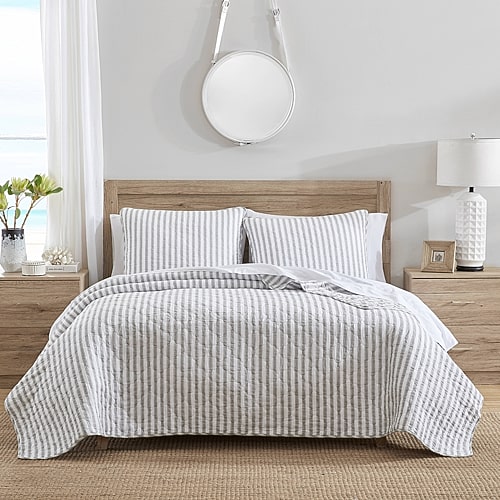 Click here for Stone Cottage Willow Way Ticking Quilt Set  One Si... prices