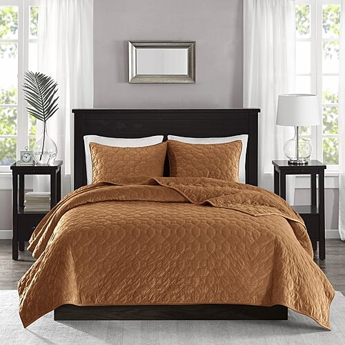 Click here for Madison Park Harper Quilted Velvet 3-Pc. Quilt Set... prices