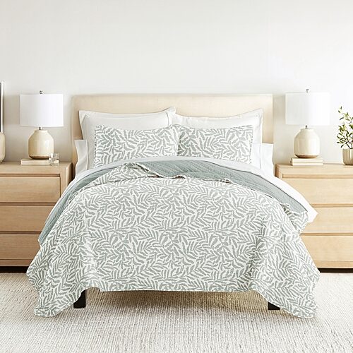 Click here for ienjoy Home Tossed Ferns Reversible 2-Pc. Quilt Se... prices