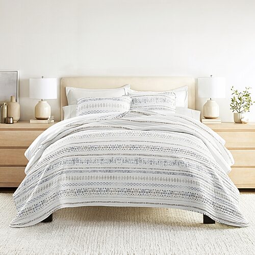 Ienjoy Home Relic Stripe Reversible Quilt Sets