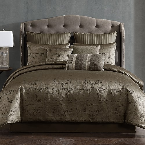 Click here for Riverbrook Home Dobbins Midweight Down Alternative... prices