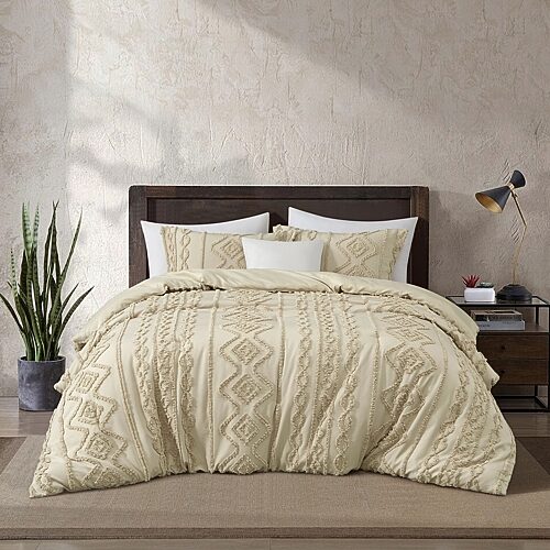 Click here for Stratford Park Aluma Geometric 3-Pc. Comforter Set... prices