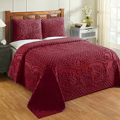 Better Trends 3pc Chenille Trevor Bedding Set  One Size  Red