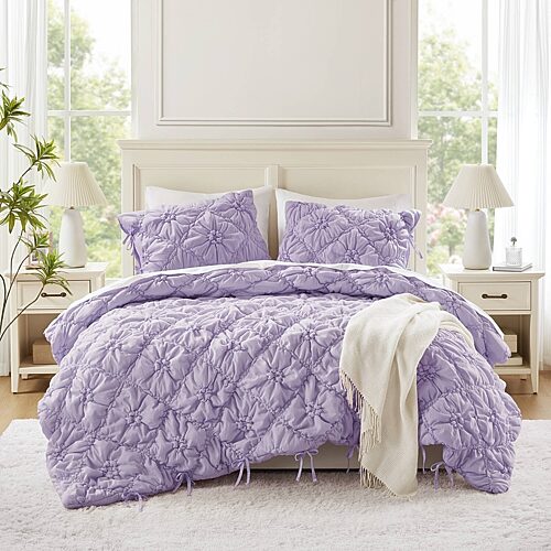 Click here for Intelligent Design Lily Floral 2-Pc. Comforter Set... prices