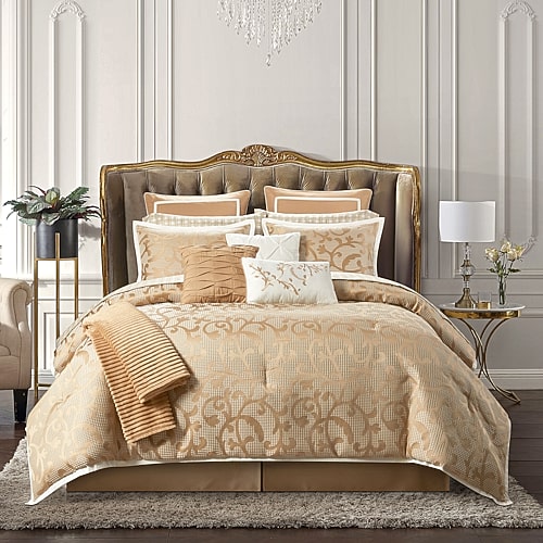 Click here for Stratford Park Aryana Midweight Complete Bedding S... prices