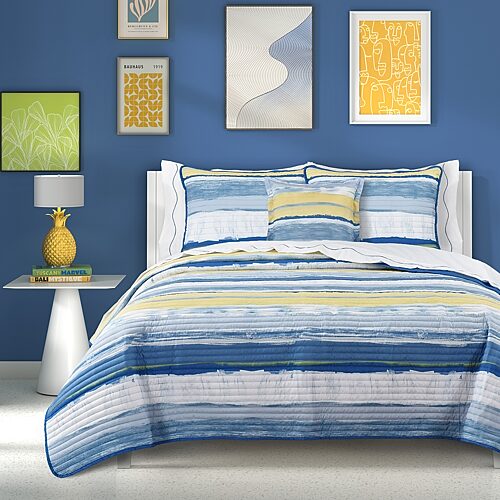 Click here for J by J Queen Bold Seashore 3-Pc. Quilt Set  King/C... prices