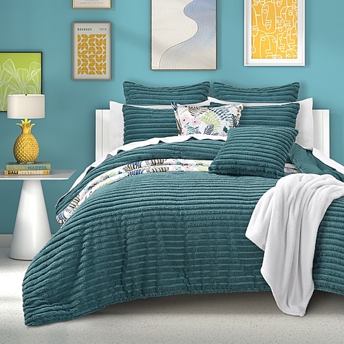 Click here for J by J Queen Bold Darby 3-Pc. Comforter Set  King/... prices
