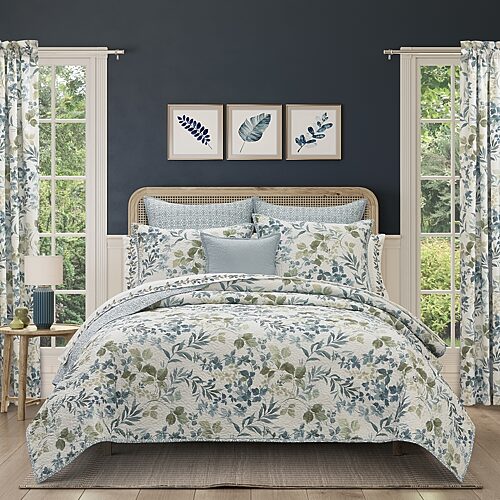 Click here for Royal Court Elwood Quilt Set  One Size  Blue prices