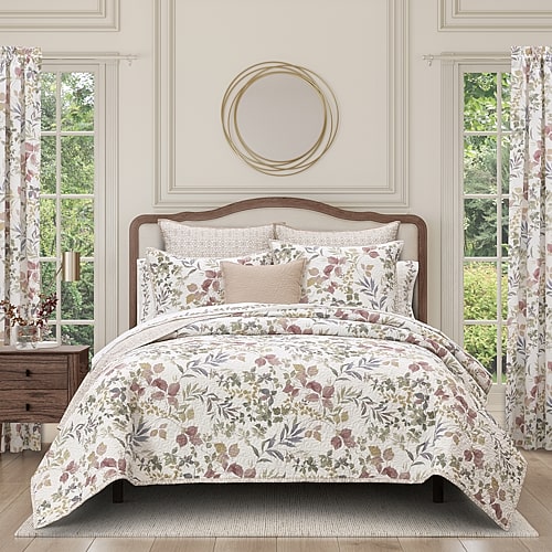 Click here for Royal Court Ridgewood Quilt Set  One Size  Pink prices