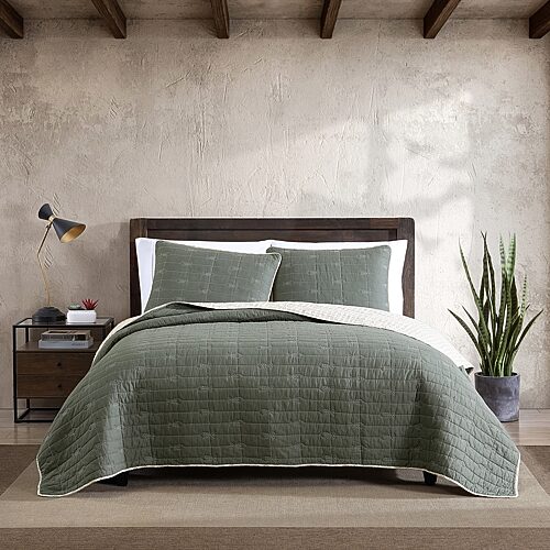 Click here for Eddie Bauer Troutdale Quilt Set  One Size  Green prices