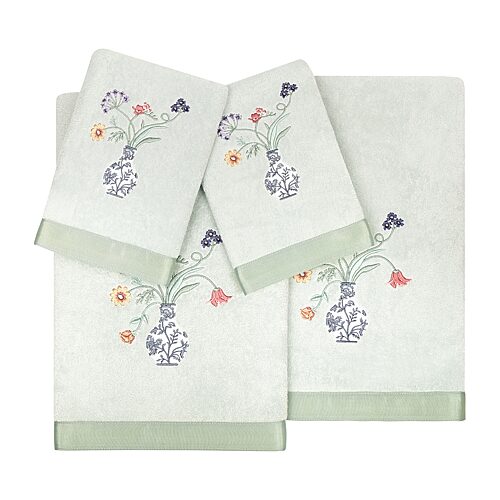 Click here for Linum Home Turkish Cotton Stella Embellished 4-Pc.... prices