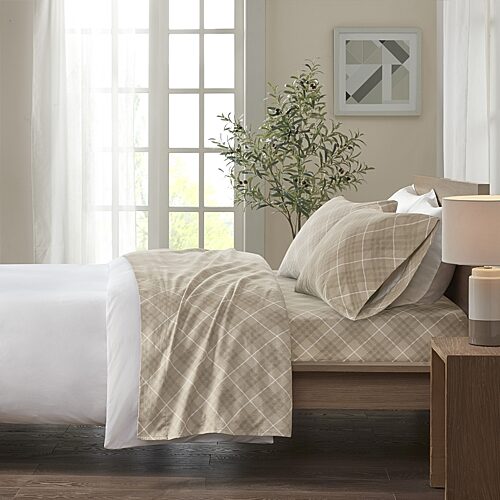 Click here for Madison Park Novelty Printed Cotton Flannel 4-Pc.... prices