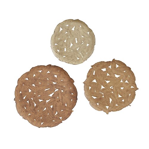 Click here for Madison Park Rosalie Textured Feather Metal Disc 3... prices