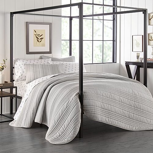 Click here for Stone Cottage Whitehills Reversible 3pc. Quilt Set prices