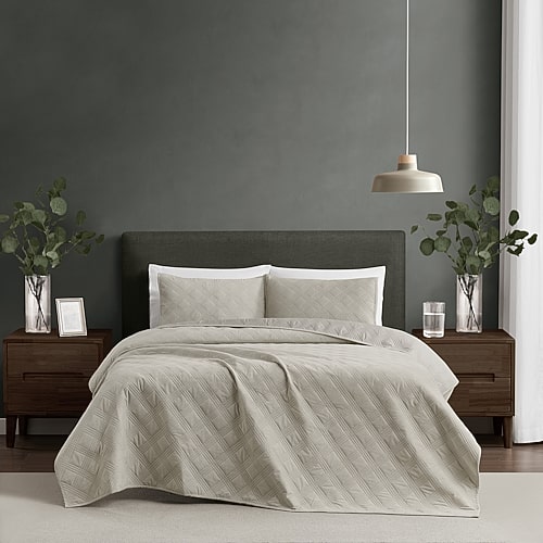 Click here for Brooklyn Loom Corduroy Pinsonic 3pc. Quilt Set prices