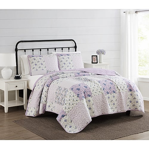 Click here for Cannon Elissa Patchwork Floral 3pc. Quilt Set prices