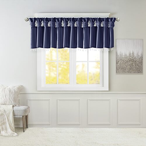 Click here for Madison Park Natalie 50W X 26L Lightweight Twisted... prices