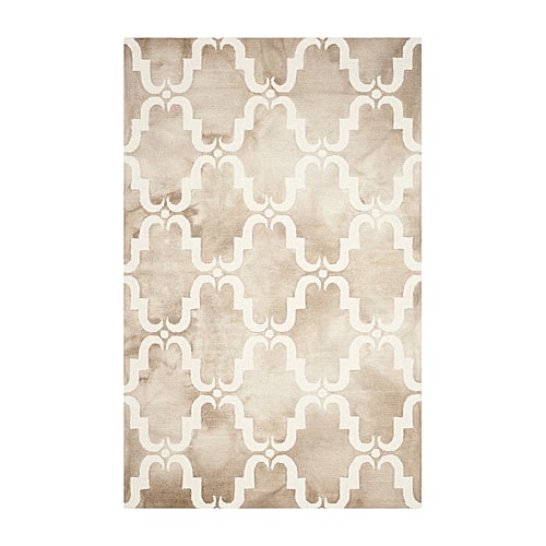 Click here for Safavieh Dip Dye Collection Wendell Geometric Area... prices