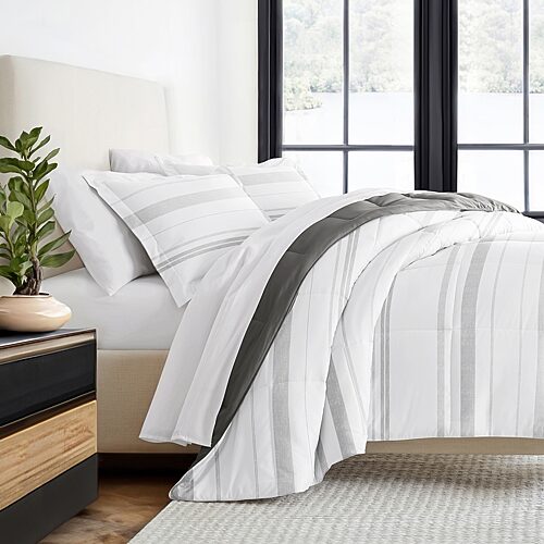 Click here for ienjoy Home Stitched Stripe 3-Piece Comforter Set... prices