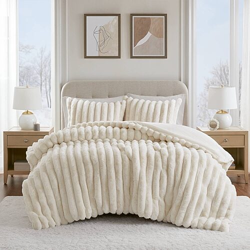 Click here for Madison Park Jasmine Faux Fur Reverse to Velvet 3-... prices