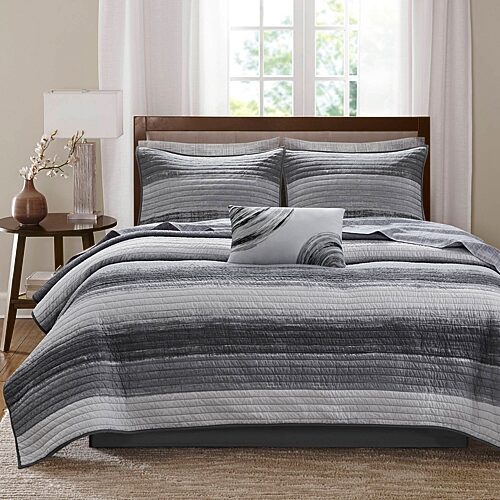 Click here for Madison Park Essentials Barret Quilt Set with Cott... prices