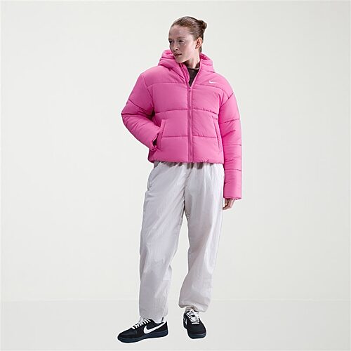 Click here for Nike Womens Water Resistant Hooded Heavyweight Puf... prices