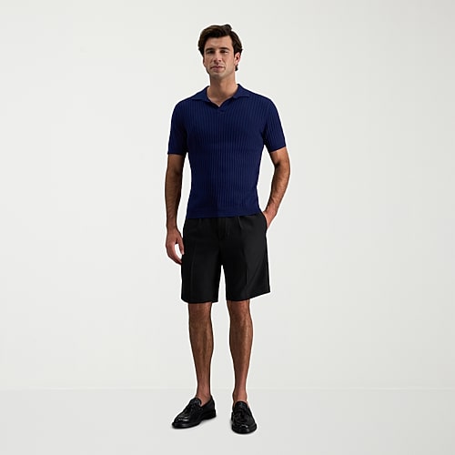 Click here for Haggar Cool 18 Pro Pleated Mens 9 1/2 Stretch Fabr... prices
