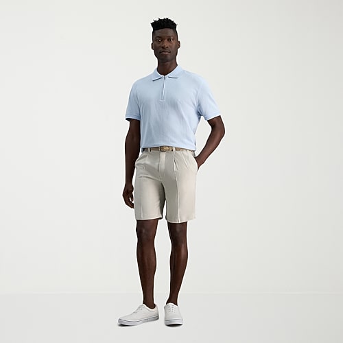 Click here for Haggar Cool 18 Pro Pleated Mens 9 1/2 Stretch Fabr... prices