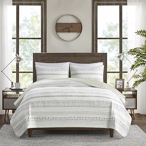Click here for Madison Park Fraser Reversible Printed Microfiber... prices
