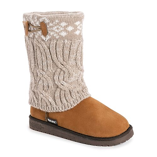Click here for Muk Luks Womens Cheryl Boot Flat Heel Booties  9 W... prices