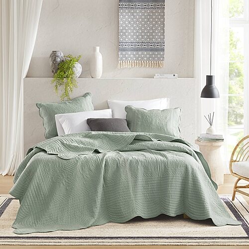 Click here for Madison Park Tuscany 3-Pc. Quilt Set  Full/Queen -... prices
