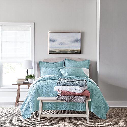 Click here for Home Expressions Harper Quilt  One Size  Blue prices