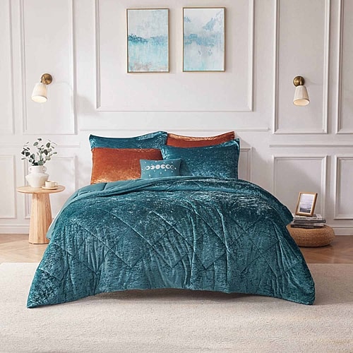 Click here for Intelligent Design Felicia Velvet 3-Pc. Duvet Cove... prices