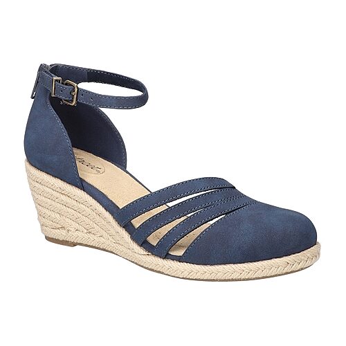 Click here for Easy Street Womens Daytona Wedge Sandals  8 1/2 Me... prices