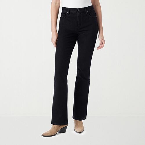 Click here for Gloria Vanderbilt Amanda Womens Straight Leg Jean... prices