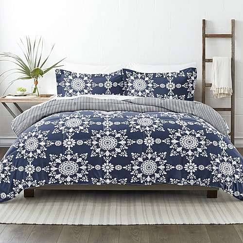 Soft Essentials Daisy Medallion Reversible Comforter Set