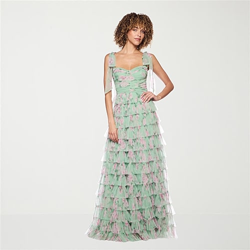 Click here for B. Smart Womens Juniors Sweetheart Neck Sleeveless... prices