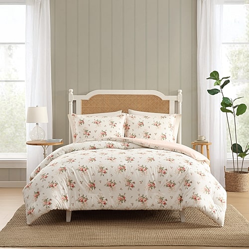 Click here for Laura Ashley Ribbon Bouquet 3-Pc. Comforter Set  K... prices