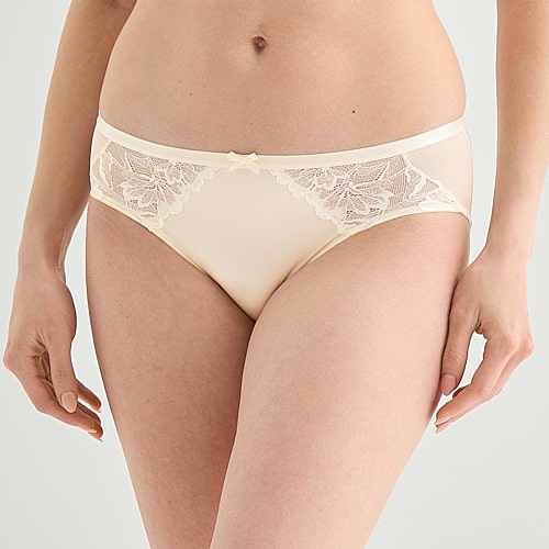 Click here for Ambrielle Tulip Lace Shine Hipster Panty  X-large... prices