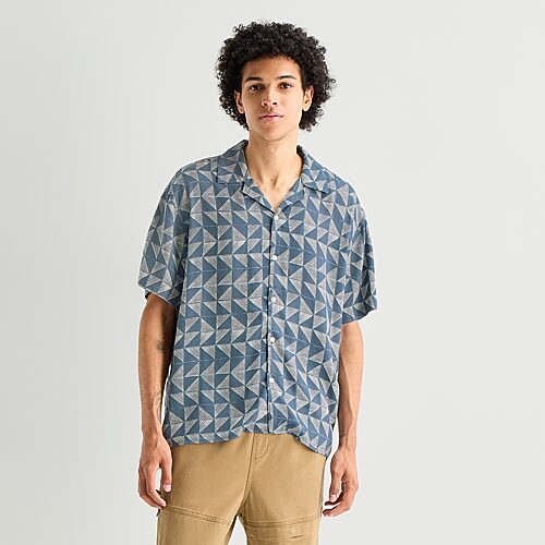 Click here for Arizona Mens Short Sleeve Relaxed Fit Button-Down... prices
