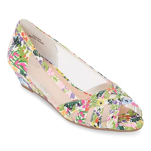 Click here for east 5th Rainley Womens Round Slip-On Shoe  9 Wide... prices