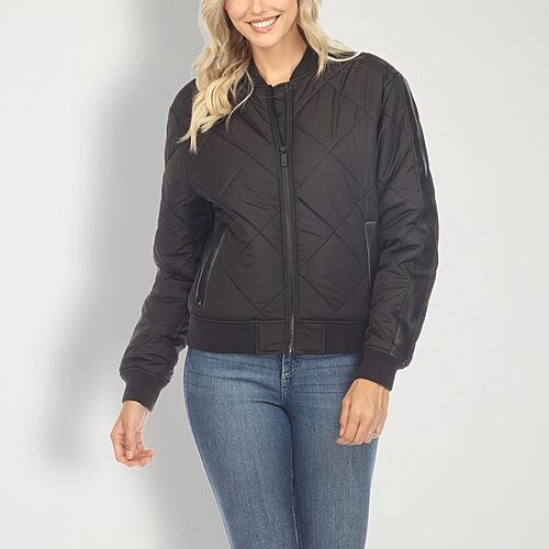 Click here for Womens White Mark Diamond Quilted Puffer Jacket prices