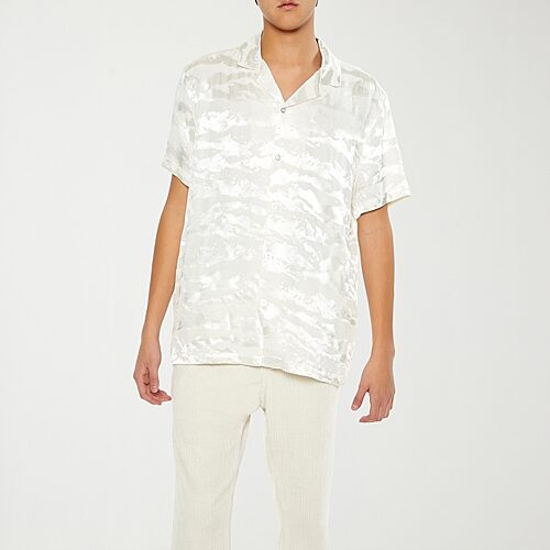 Click here for Forever 21 Mens Short Sleeve Abstract Button-Down... prices