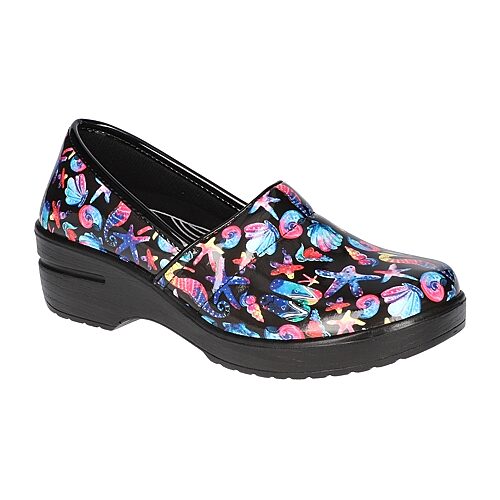 Easy Works by Easy Street Womens Lyndee Slip Resistant Clogs - Multi Color Sea Life Patent