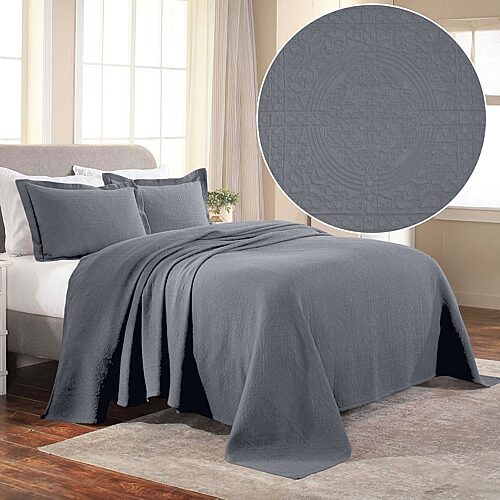 Click here for Superior 100 Cotton Fleur De Lis Medallion All-Sea... prices