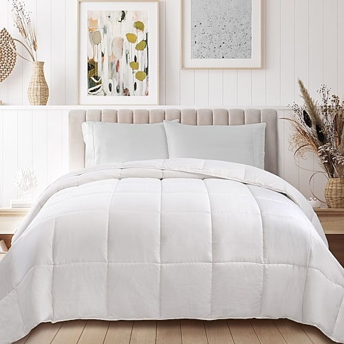 Superior All Season Down Alternative Reversible Comforter  Twin - White