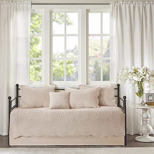 Click here for Madison Park Tuscany 6-Pc. Quilt Set  Daybed - Blu... prices