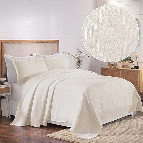 Click here for SUPERIOR Victory Medallion Matelasse Traditional F... prices