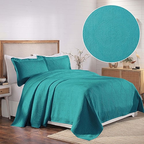 SUPERIOR Victory Medallion Matelasse Traditional Floral Bedspread  One Size  Green